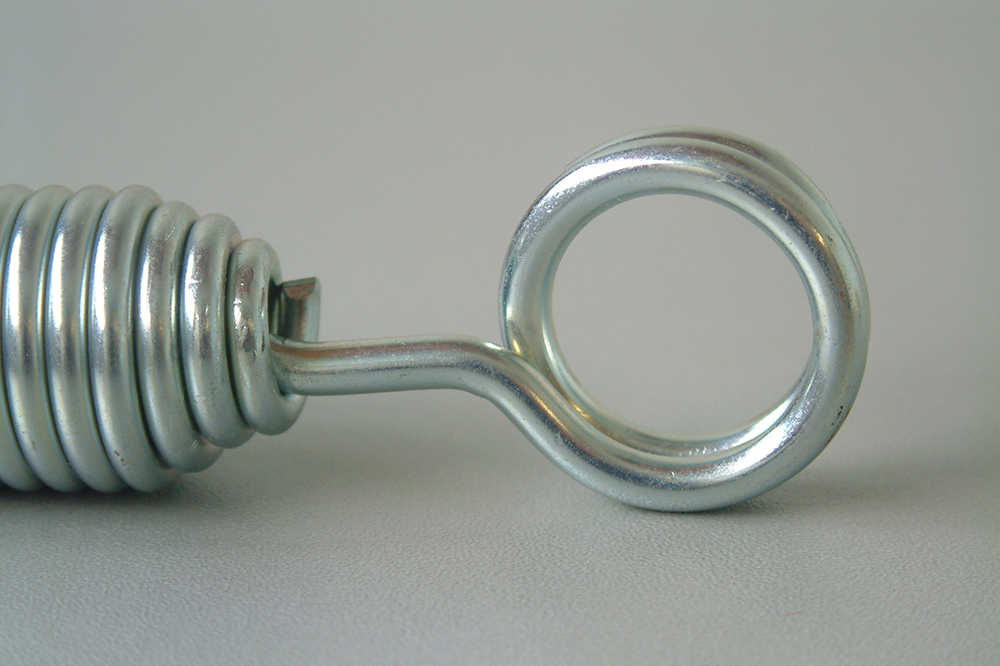 Zugfedern - Orth Federn - Erzeugung technischer Federn und Biegeteile